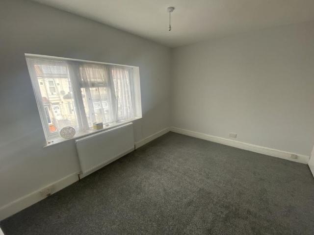 2 bedroom house to rent