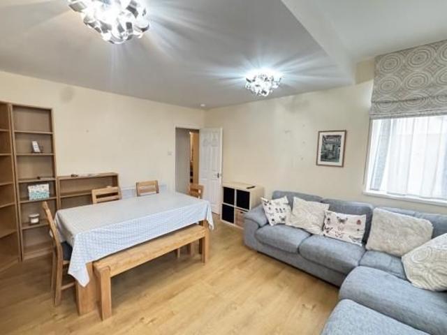 2 bedroom house to rent