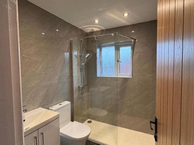 2 bedroom house to rent