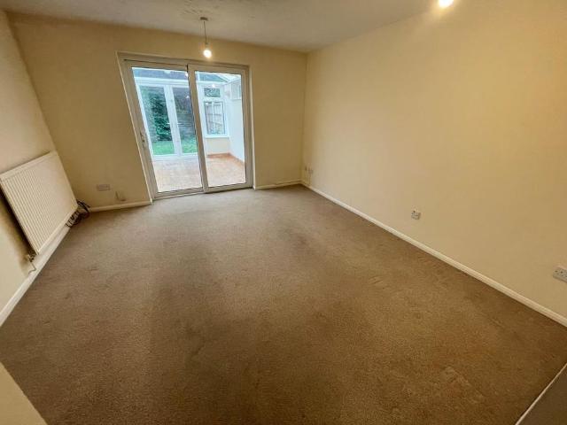 2 bedroom house to rent