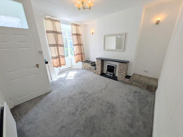 2 bedroom house to rent