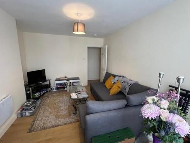 2 bedroom house to rent