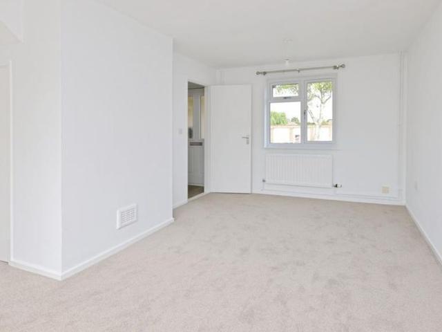 2 bedroom house to rent