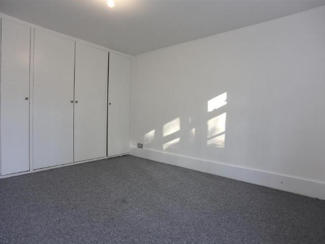 2 bedroom house to rent