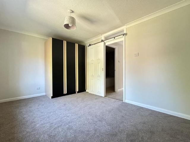 2 bedroom house to rent