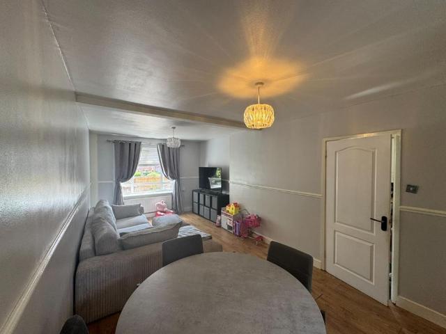 2 bedroom House To Rent