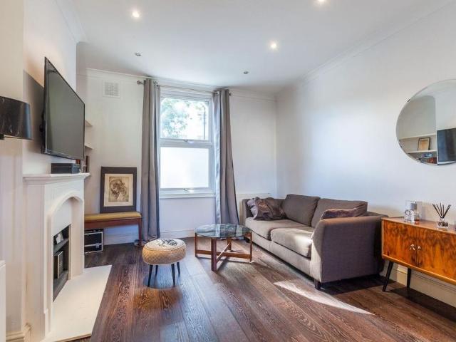 2 bedroom house to rent