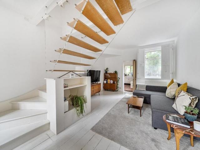 2 bedroom house to rent