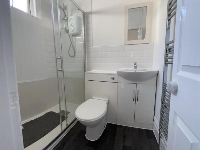 2 bedroom house to rent