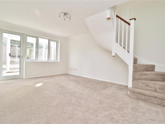 2 bedroom house to rent