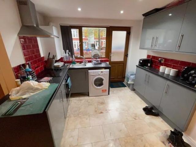 2 bedroom house to rent