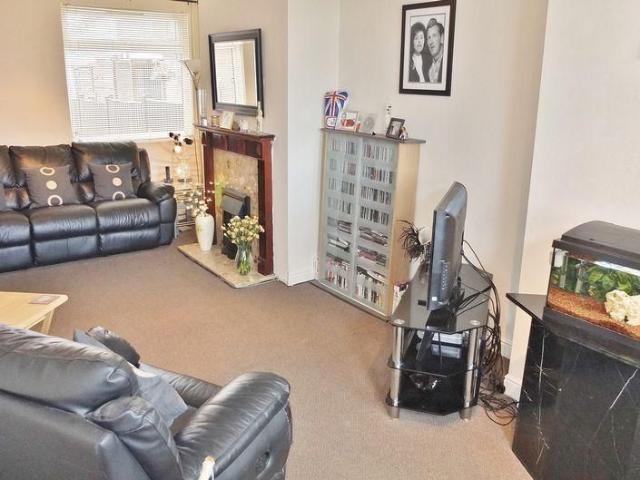 2 bedroom house to rent