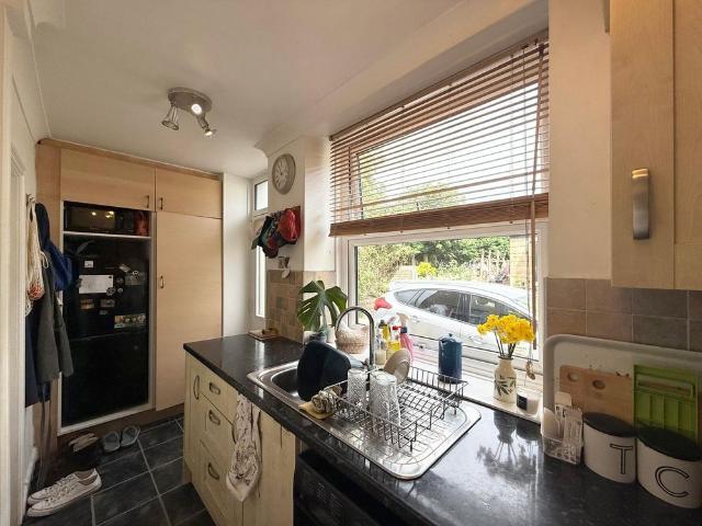 2 bedroom house to rent