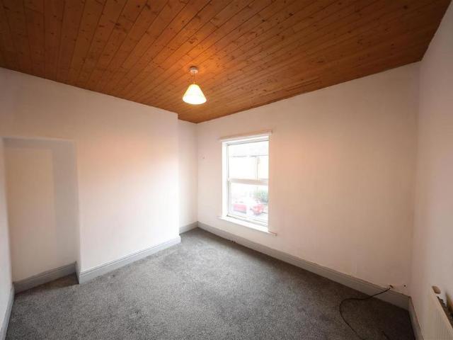 2 bedroom house to rent