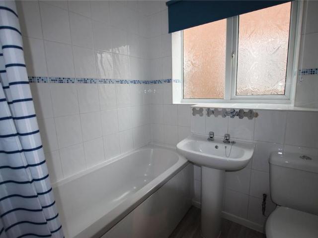 2 bedroom house to rent