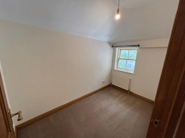 2 bedroom house to rent