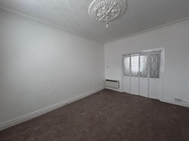 2 bedroom house to rent