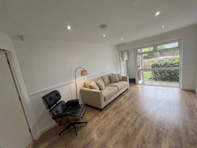 2 bedroom house to rent