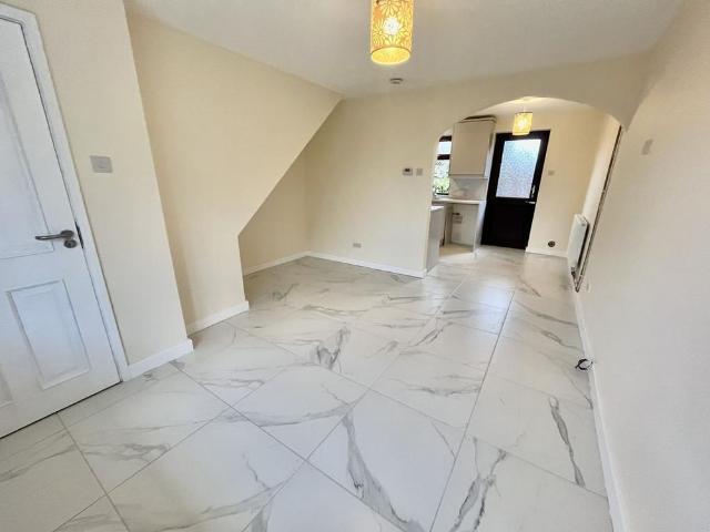 2 bedroom house to rent