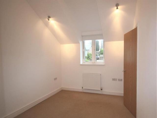 2 bedroom house to rent