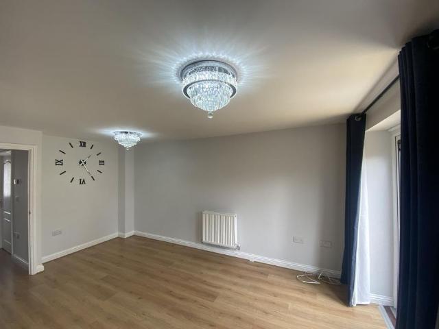 2 bedroom house to rent