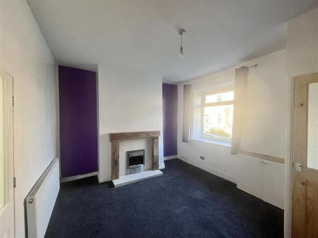 2 bedroom house to rent