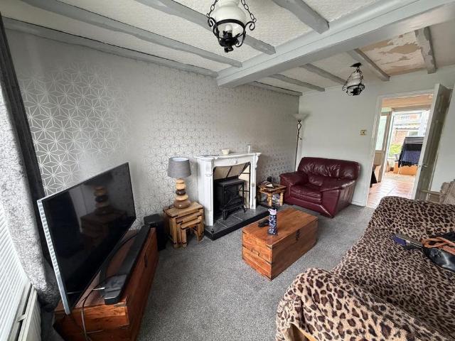 2 bedroom house to rent
