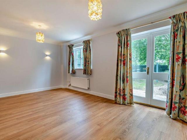 2 bedroom house to rent