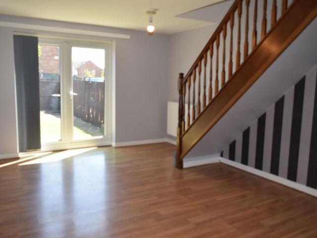 2 bedroom house to rent