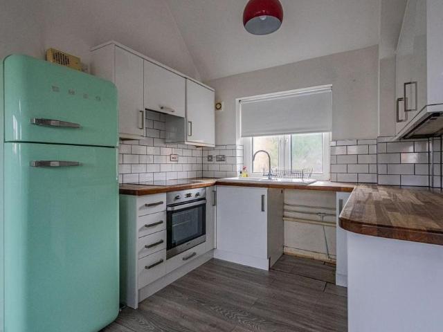 2 bedroom house to rent