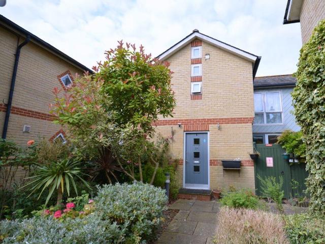 2 bedroom house to rent
