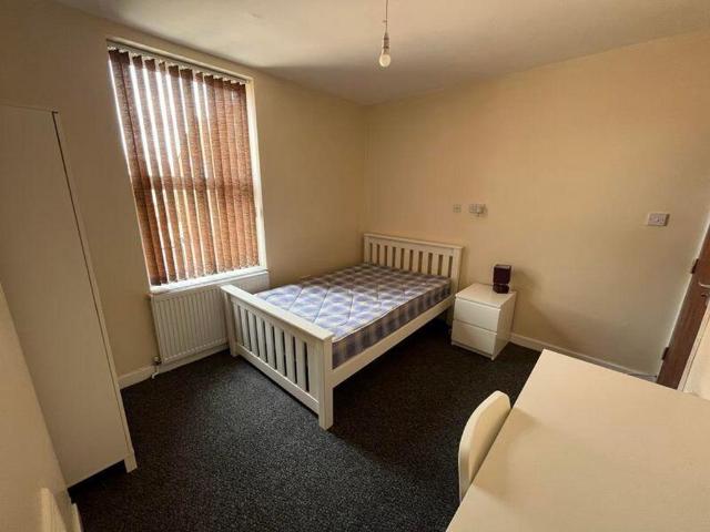 2 bedroom house to rent