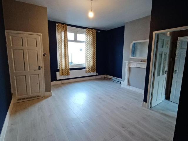 2 bedroom house to rent