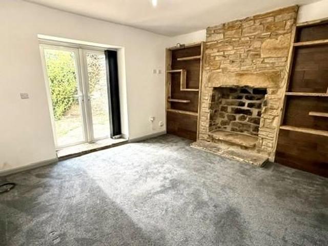2 bedroom house to rent