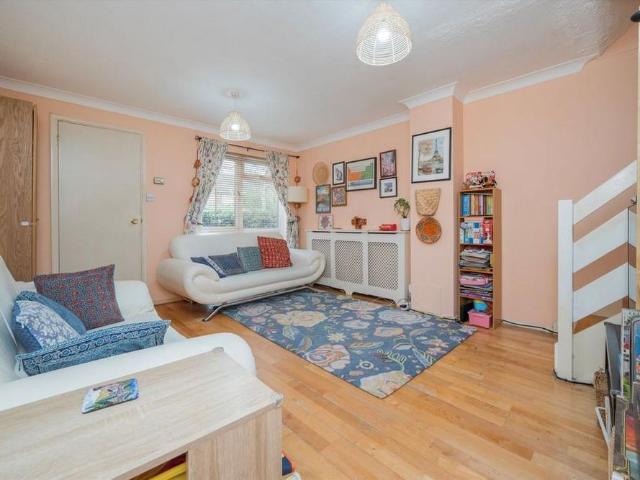 2 bedroom house to rent