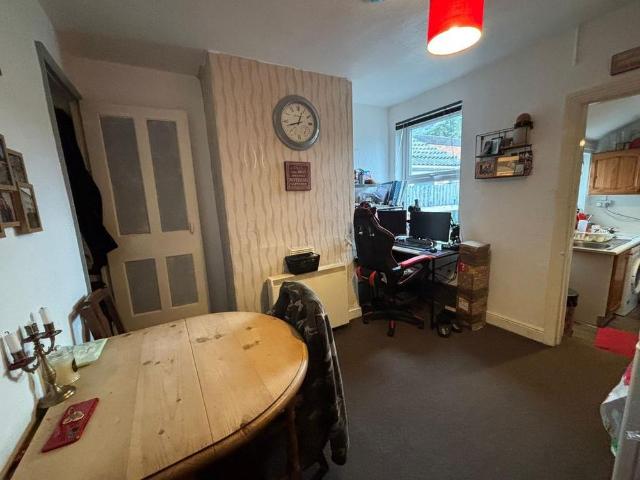 2 bedroom house to rent