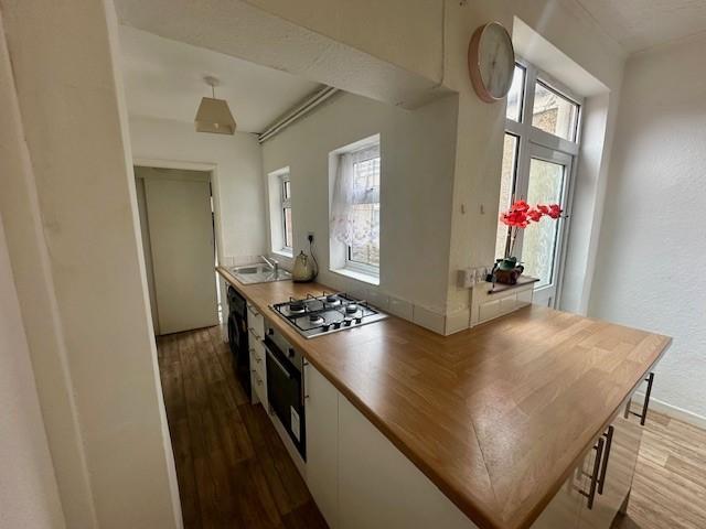 2 bedroom house to rent