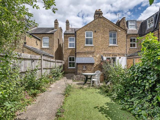 2 bedroom house to rent