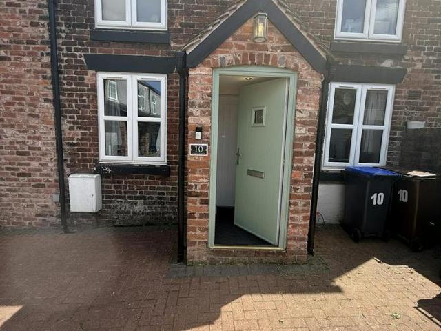 2 bedroom house to rent