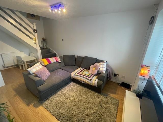 2 bedroom house to rent
