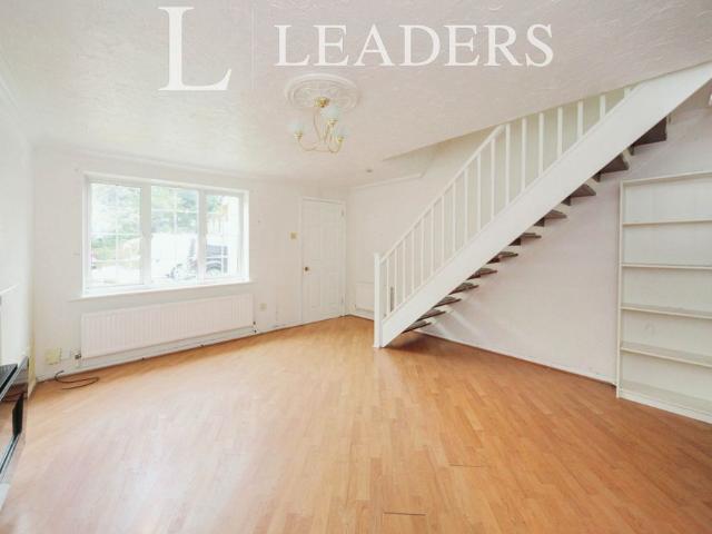 2 bedroom house to rent Tennyson Avenue, Houghton Regis, Dunstable, Bedfordshire, LU5