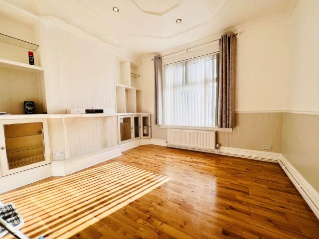 2 bedroom house to rent The Drive, Thornton Heath, CR7