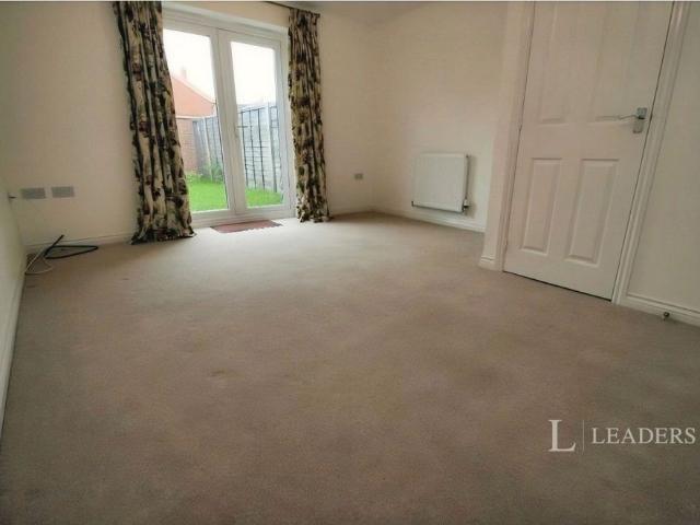 2 bedroom house to rent Thistle Close, Yaxley, Peterborough, PE7