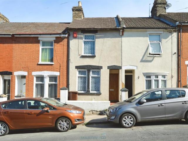 2 bedroom House To Rent Total Size: 687 SQ FT
