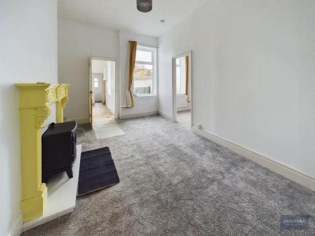 2 bedroom House To Rent Total Size: 619 SQ FT