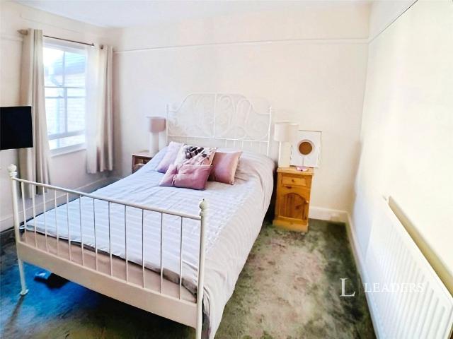 2 bedroom house to rent Trafalgar Terrace, Stamford, PE9