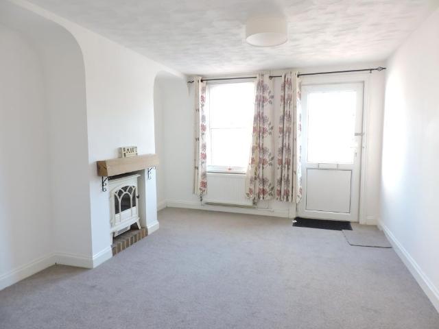 2 bedroom house to rent Trinity Street, Fareham, PO16
