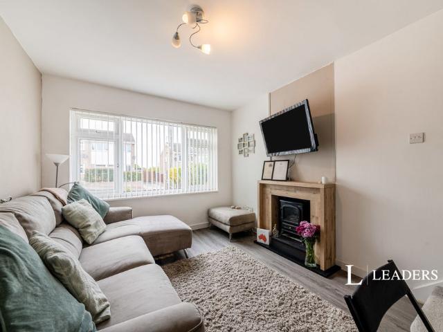 2 bedroom house to rent Uplands Avenue, Connah's Quay, Deeside, Flintshire, CH5