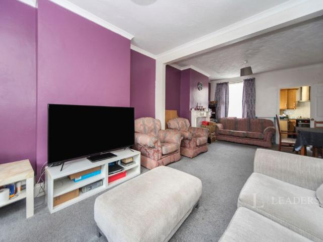 2 bedroom house to rent Waterlow Road, Dunstable, Bedfordshire, LU6