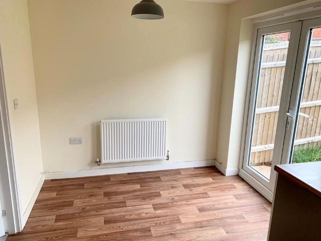 2 bedroom house to rent Weasel Avenue, Droitwich, WR9